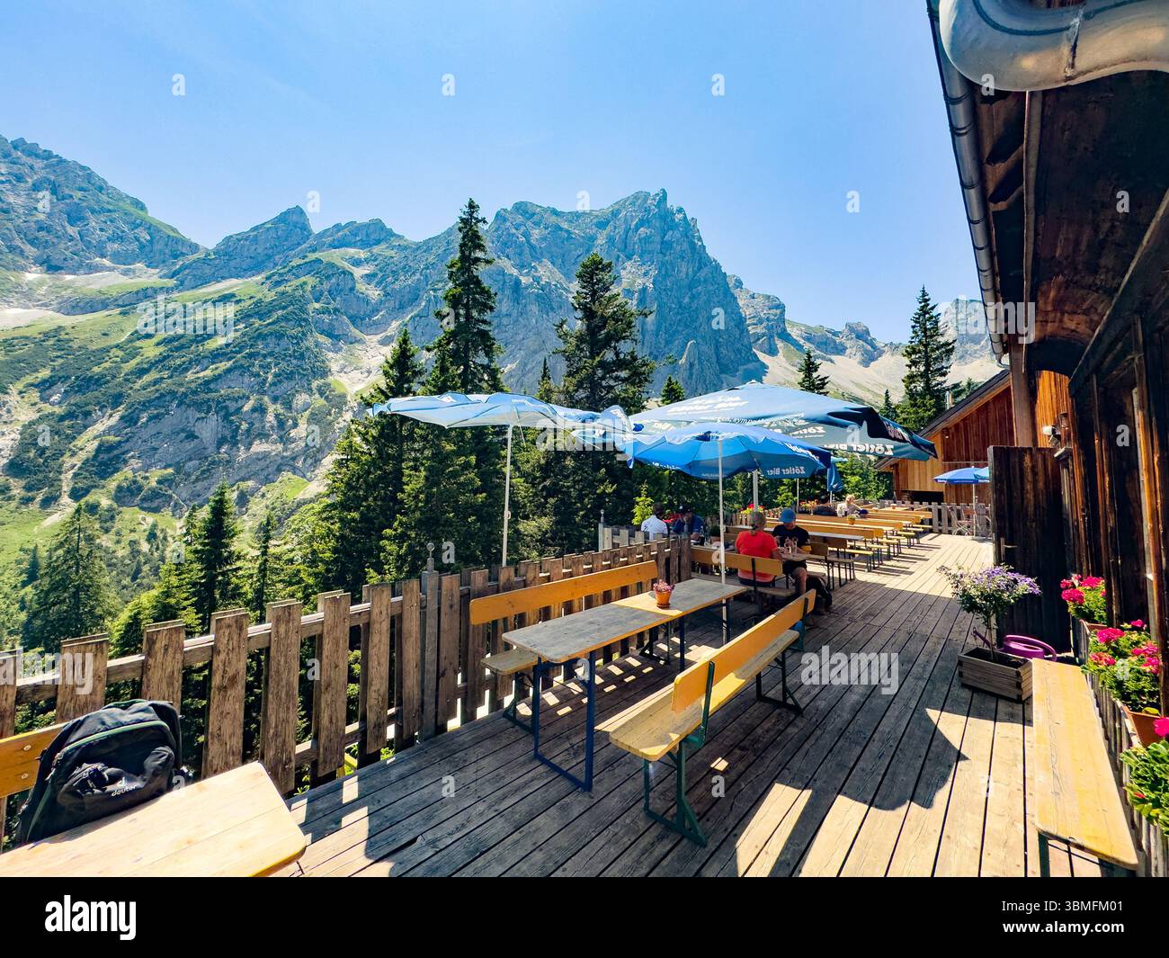 Reutte, Austria. 22nd June, 2025. Hiker at mountain hut Otto Mayr ...