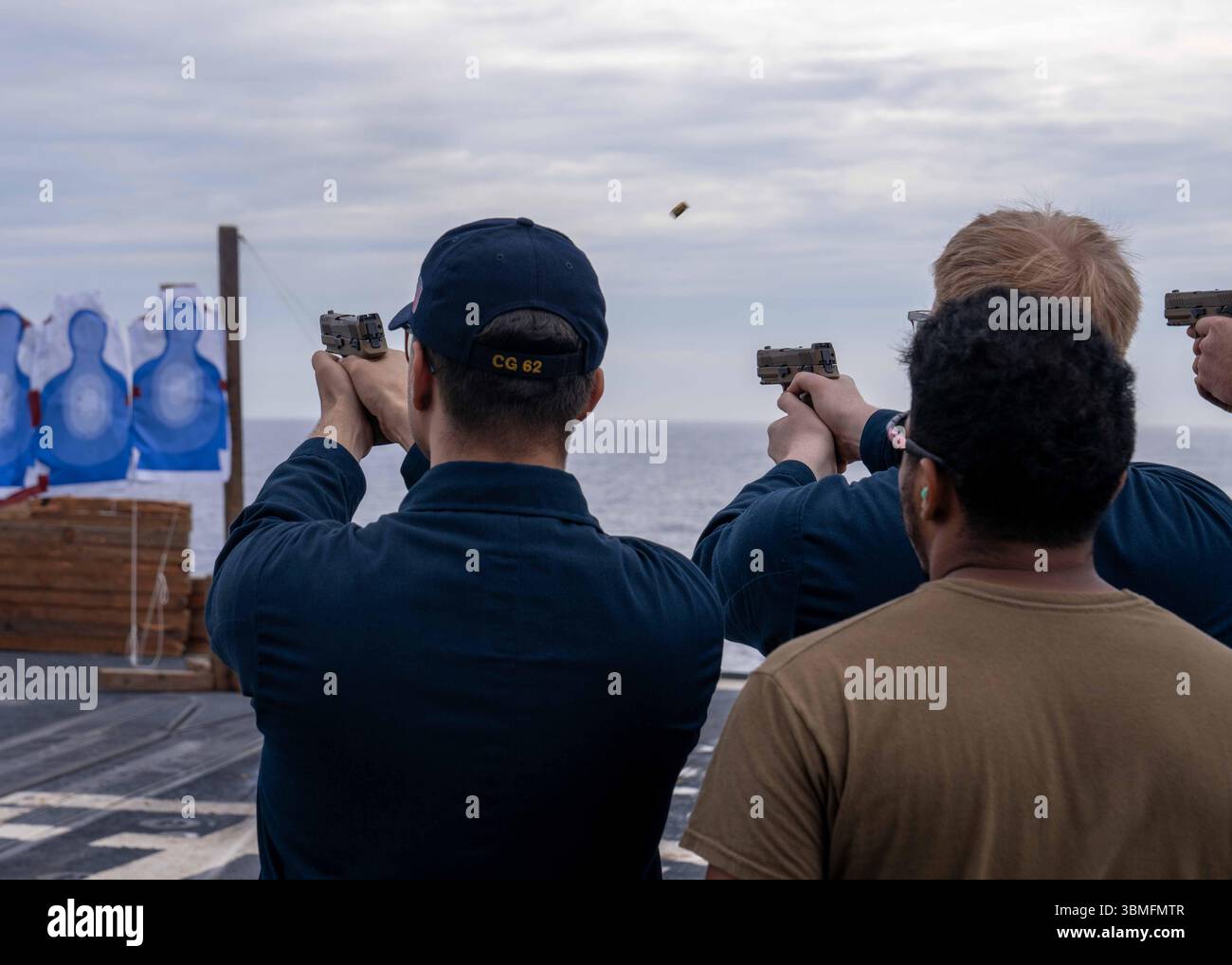 250624-N-DM318-1029 PHILIPPINE SEA (JUNE. 24, 2025) Sailors conduct a ...
