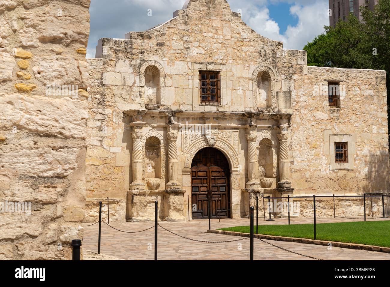 Exterior of the historical Alamo, built in the mid 1700's, in downtown ...