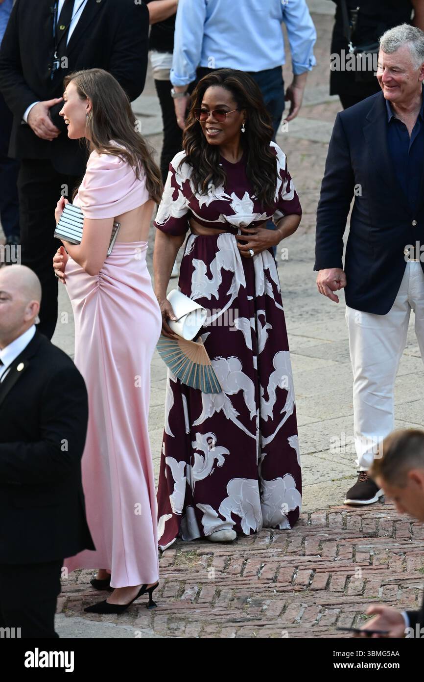 Karlie Kloss , Oprah Winfrey Jeff Bezos and Lauren Sànchez Wedding ...