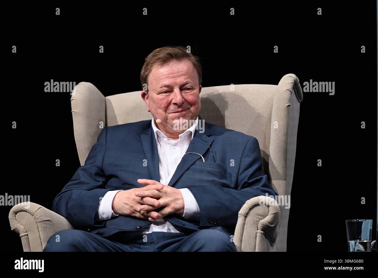 Rechtswissenschaftler Stephan Hobe ist einer von wenigen deutschen ...