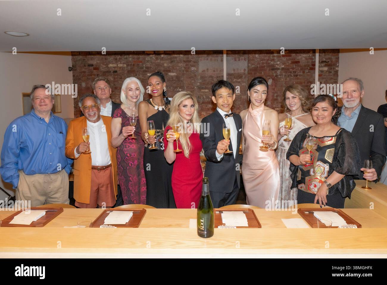 Ikuko Oishi, Mie Iwatsuki, Taizo Yamamoto, Susan Hersh, Richard Vine ...