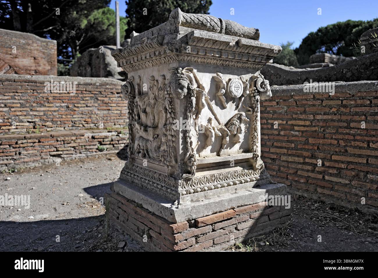 Relief on the sacred altar of Romulus and Remus, Sacello dell' Ara di ...