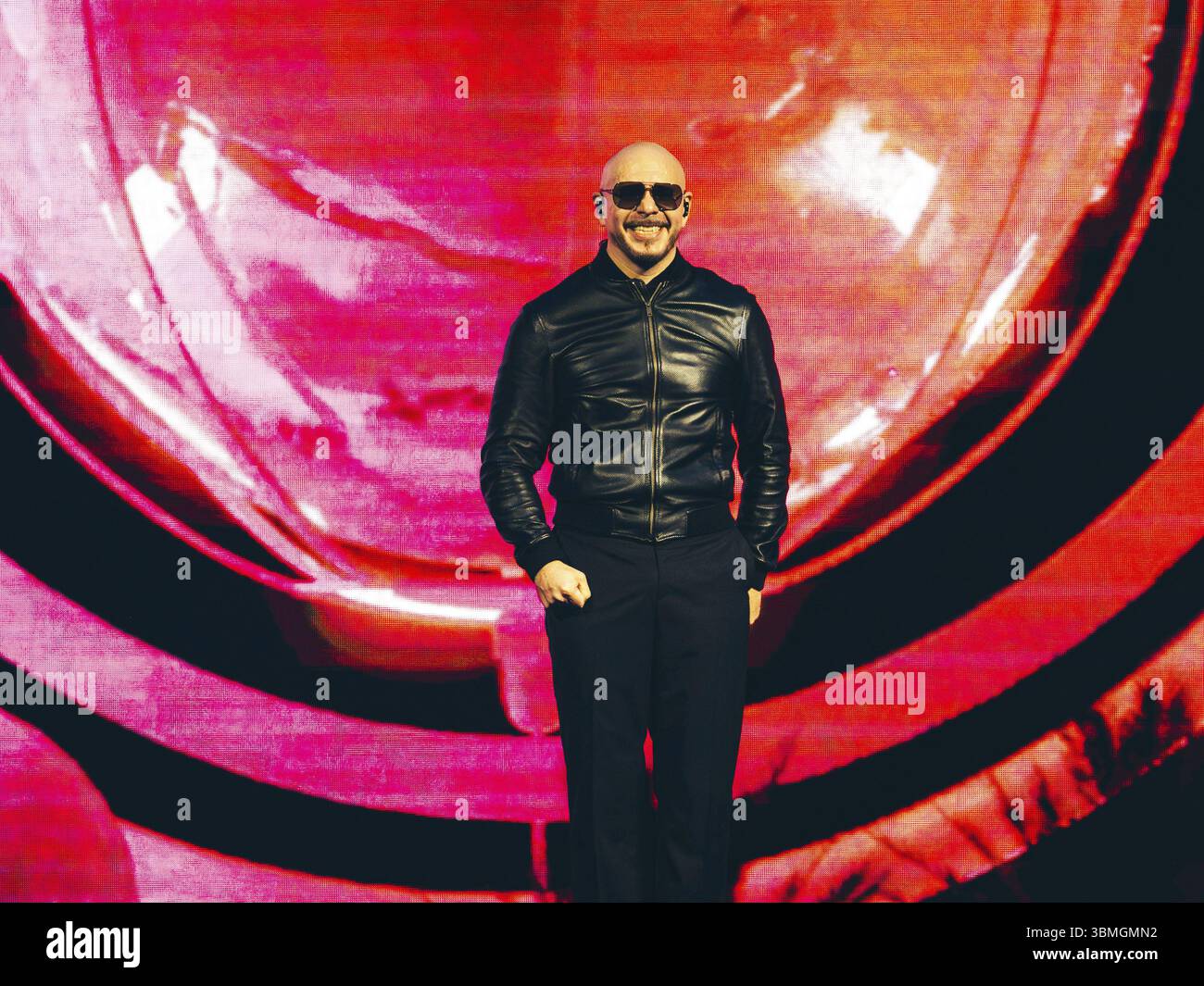 Pitbull live on Party After Dark Tour at the Berlin Uber Arena on 25/06 ...