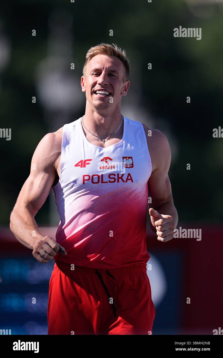 Piotr Lisek of Poland, Men's Pole vault Group A during the European ...