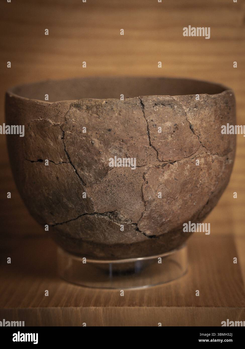 Neolithic pottery hi-res stock photography and images - Alamy
