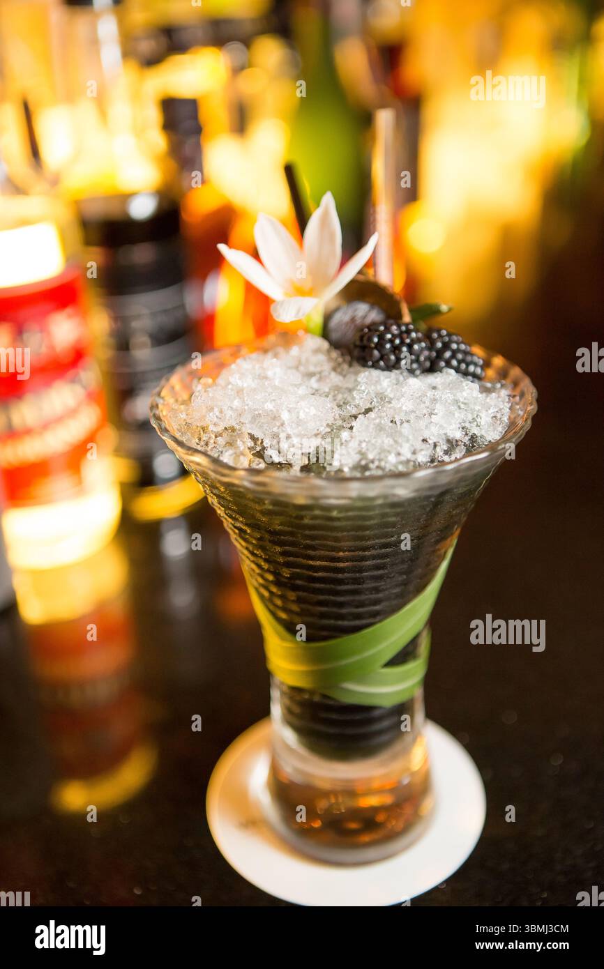 Cocktail experience hi-res stock photography and images - Alamy