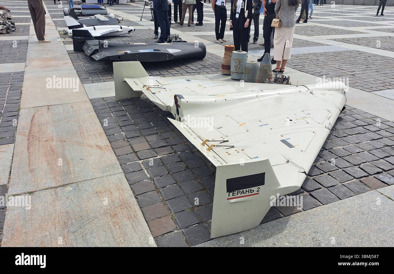 Iranian drones hi-res stock photography and images - Alamy