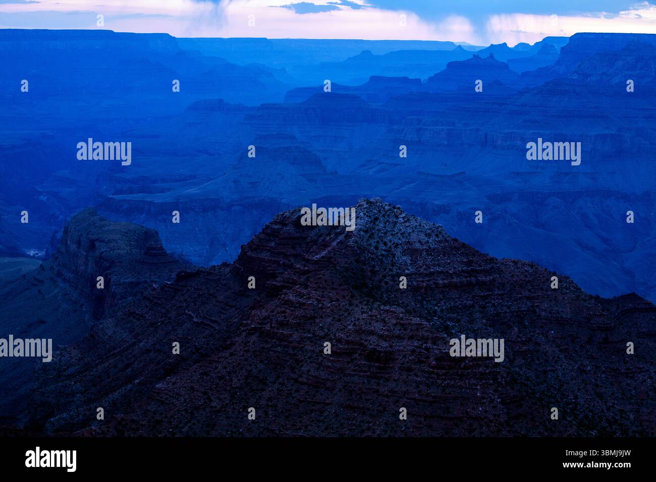 Rugged terrain carved by Colorado River in the Grand Canyon Stock Photo ...