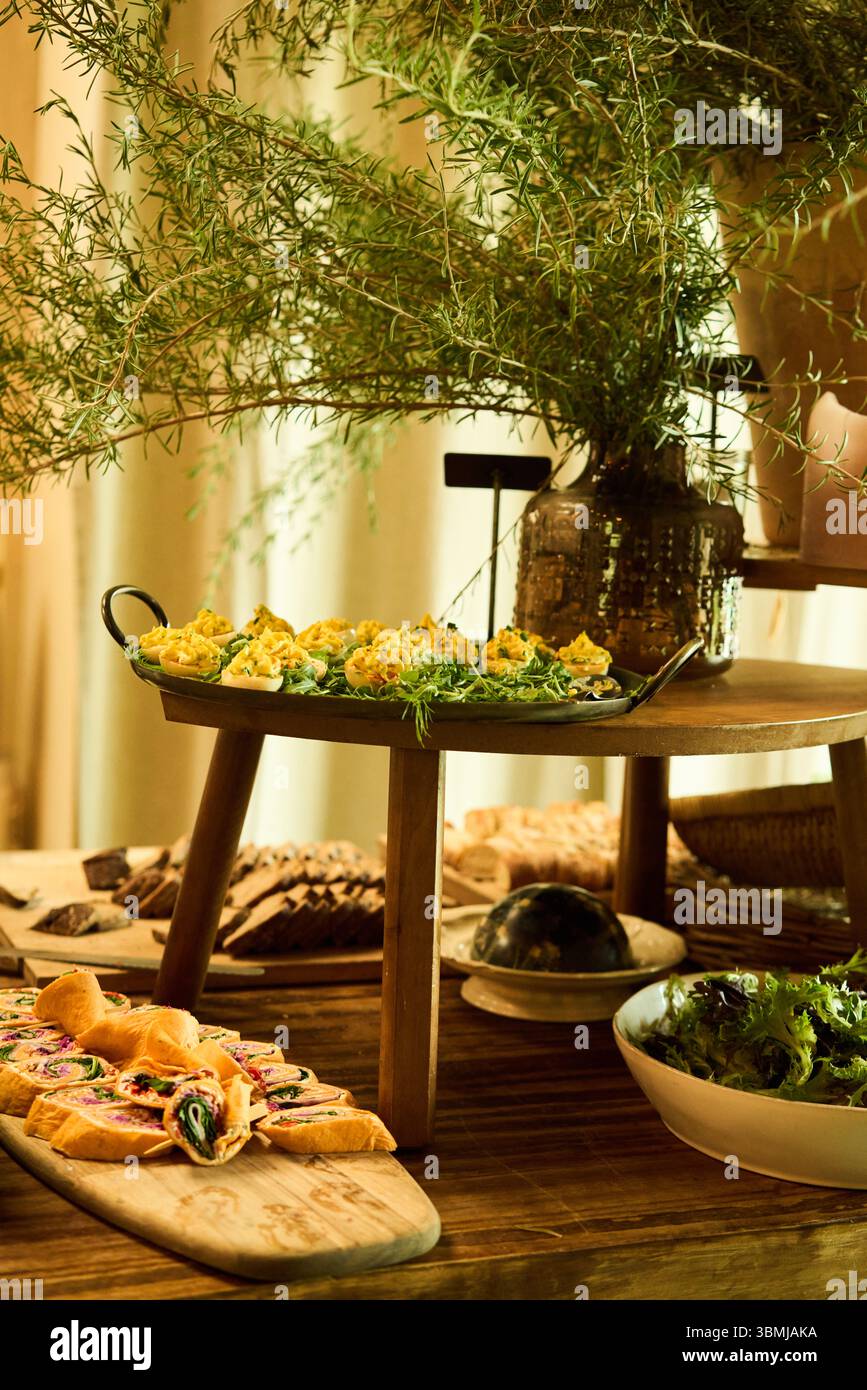 French restaurant table settings with fresh food Stock Photo - Alamy