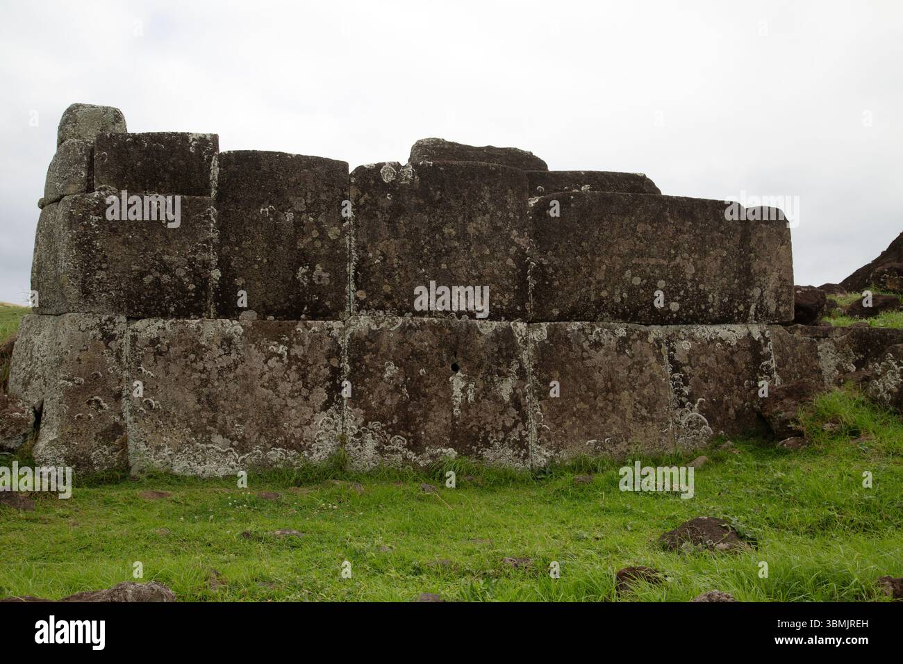 Ahu Moai statue plinth, Easter Island, Pacific Ocean Stock Photo - Alamy