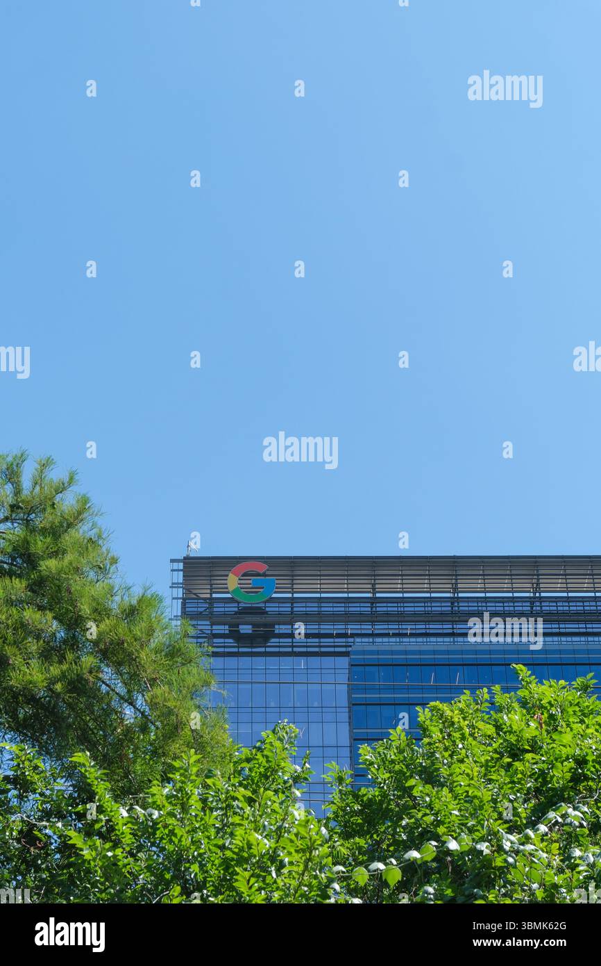 27 MAY 2025 - Austin, TX, USA - The Google head office and campus in ...