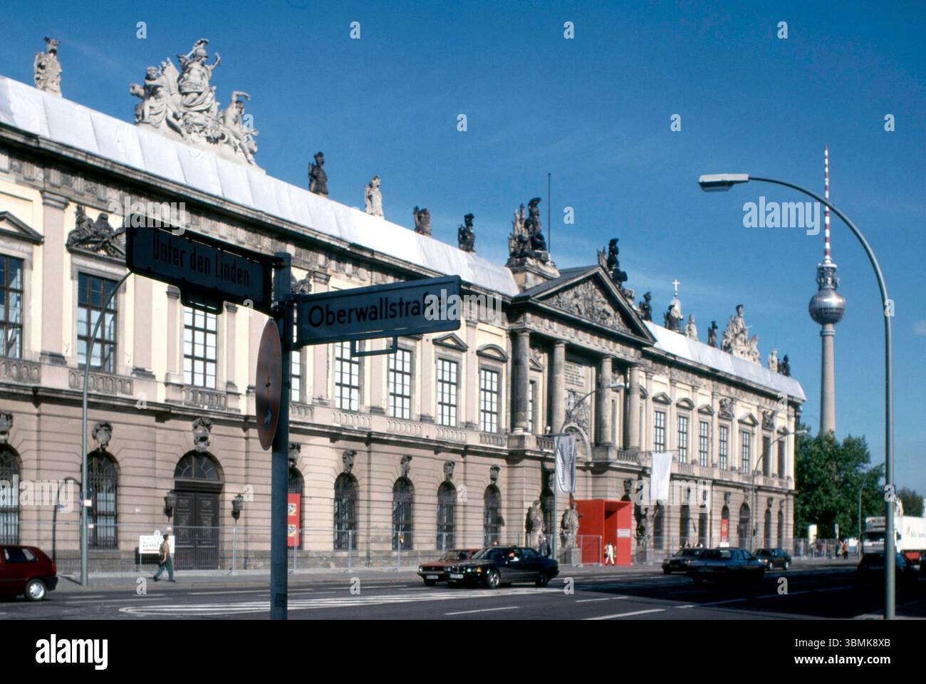 Old armory with the German Historical Museum on the Unter den Linden ...