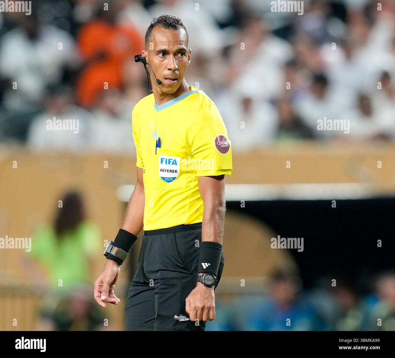 Schiedsrichter Dahane Beida USA, FC Salzburg vs Real Madrid CF, FIFA ...