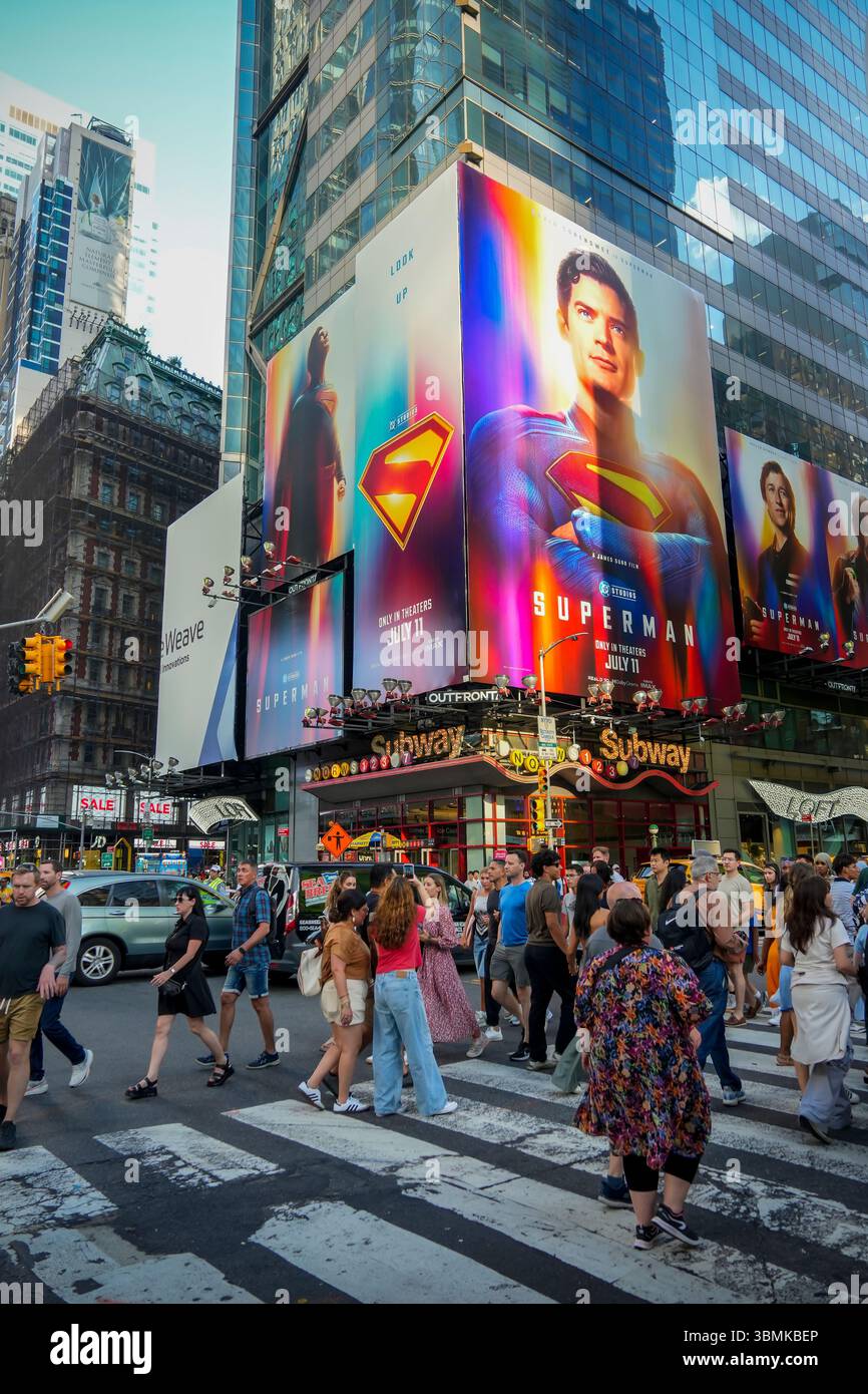 Superman 2025 movie hi-res stock photography and images - Alamy