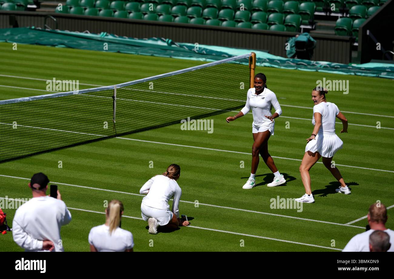 Aryna Sabalenka (right) and Coco Gauff (centre right) make Tik Tok's ...