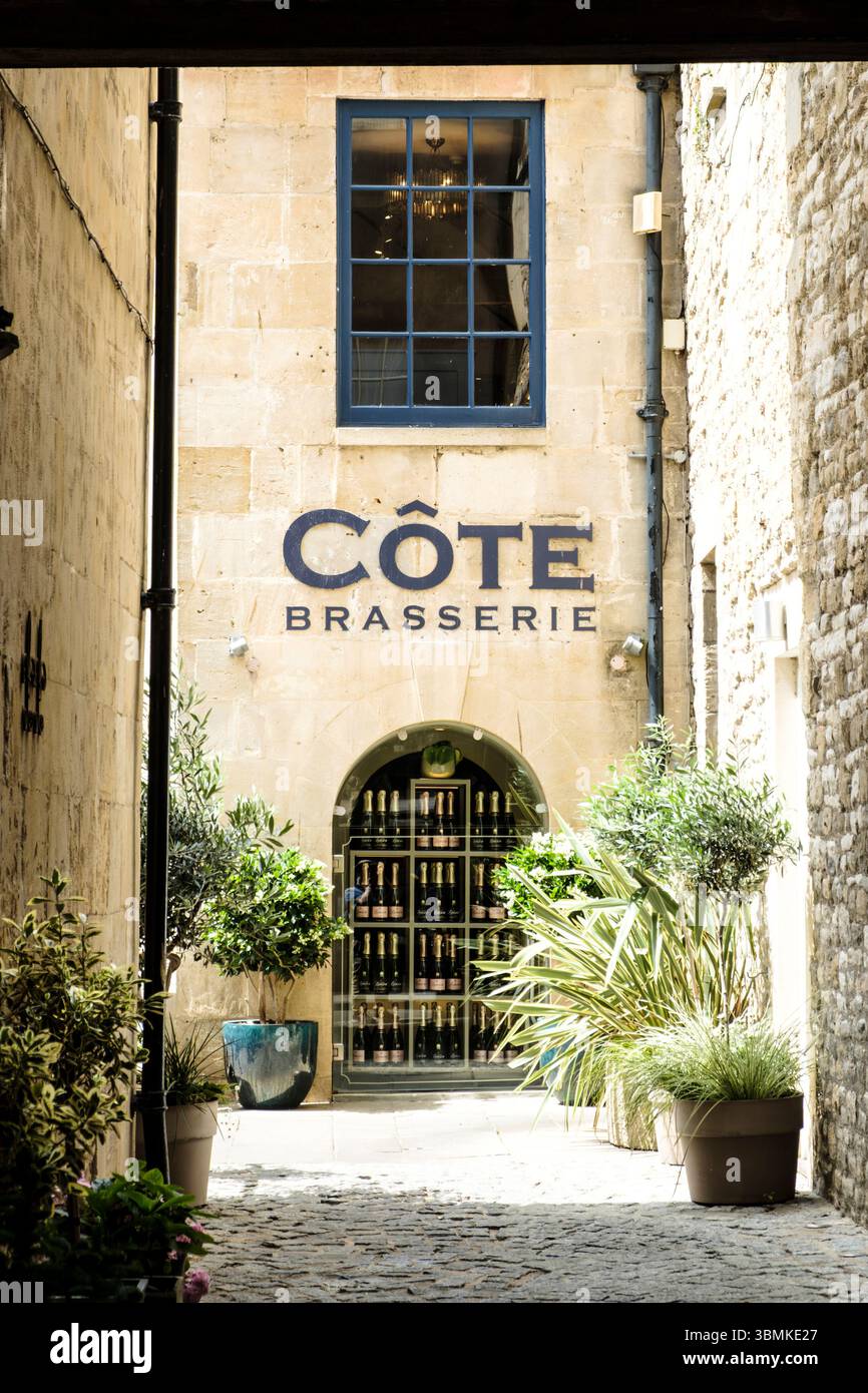 A summers day in historic and popular city of Bath UK cote brasserie ...