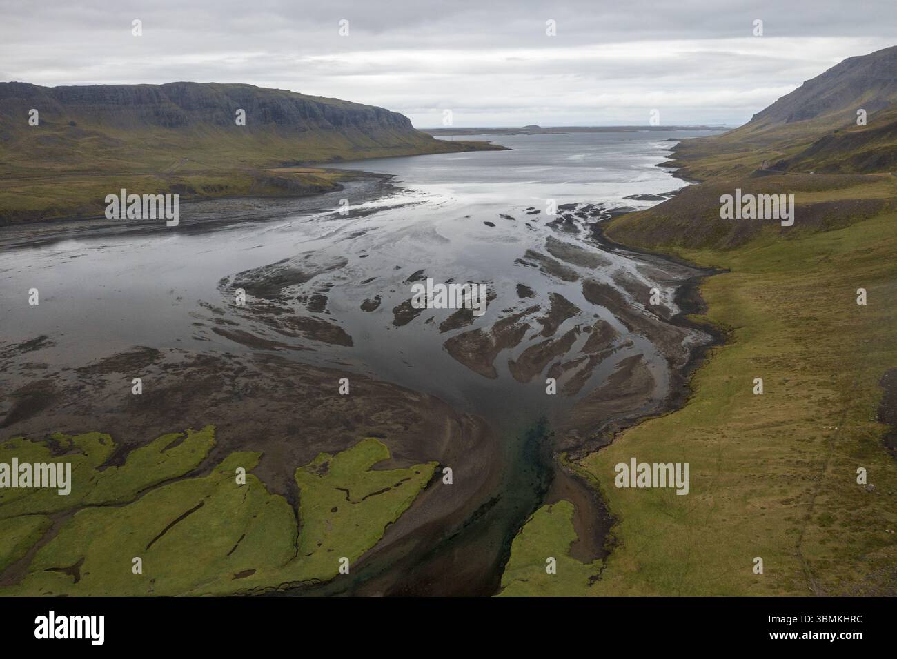Rugged coastline drone hi-res stock photography and images - Alamy