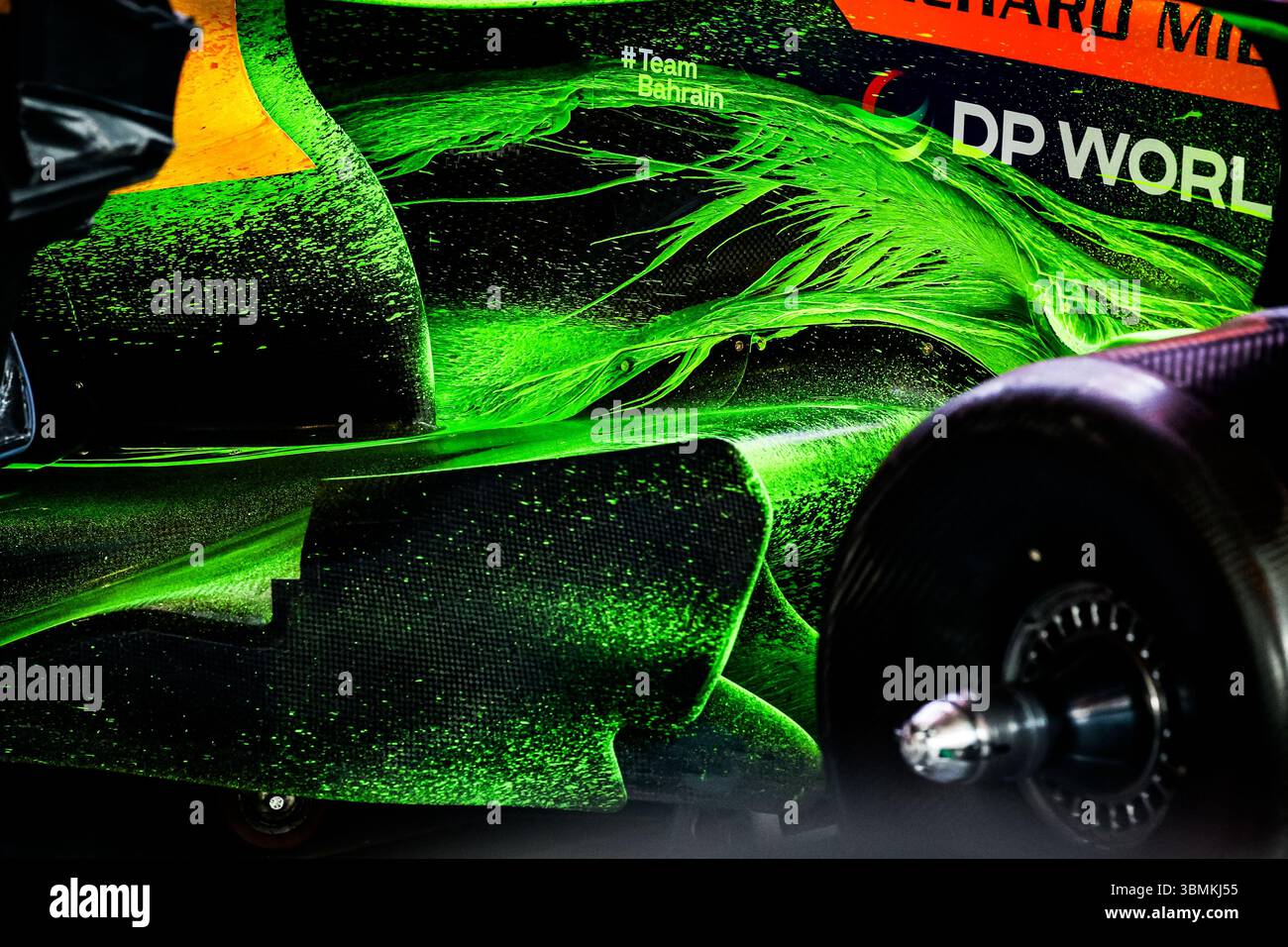 McLaren F1 Team MCL39, mechanical detail of the flow vis paint on the ...