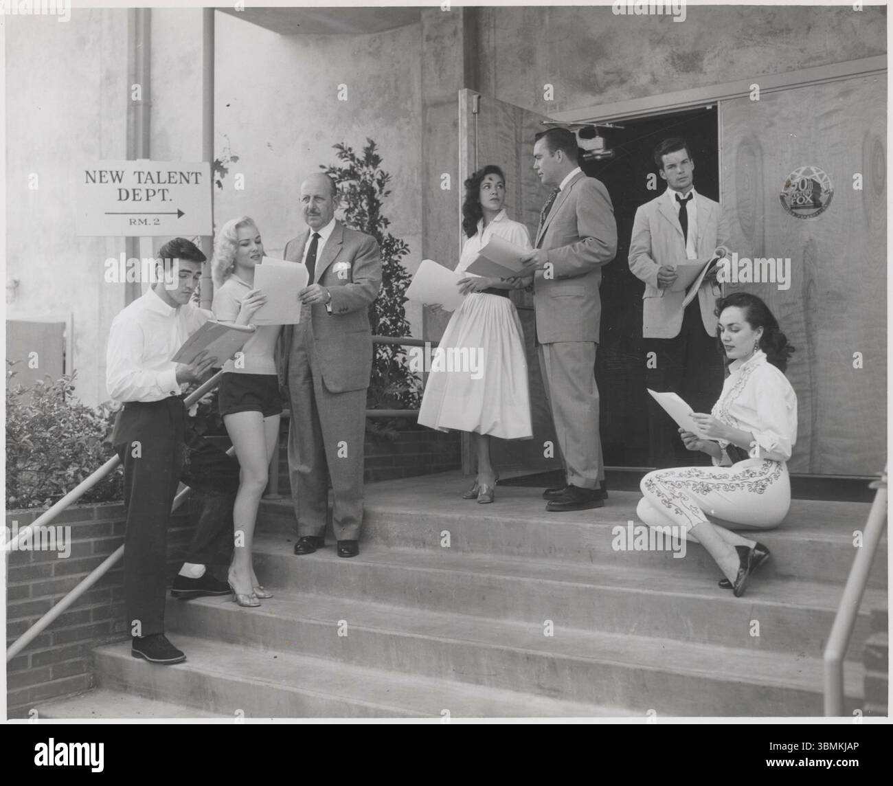 A group of aspiring actors from the 20th Century Fox acting school ...