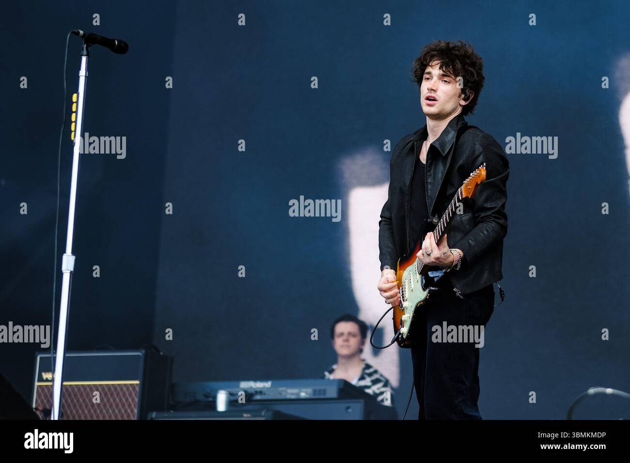 Elijah hewson on stage at glastonbury hi-res stock photography and ...
