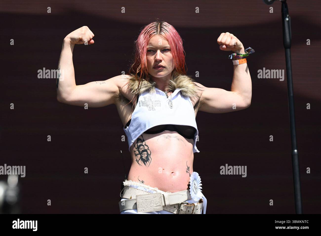 Somerset, UK. 27 June 2025. Rhian Teasdale of Wet Leg performing during ...