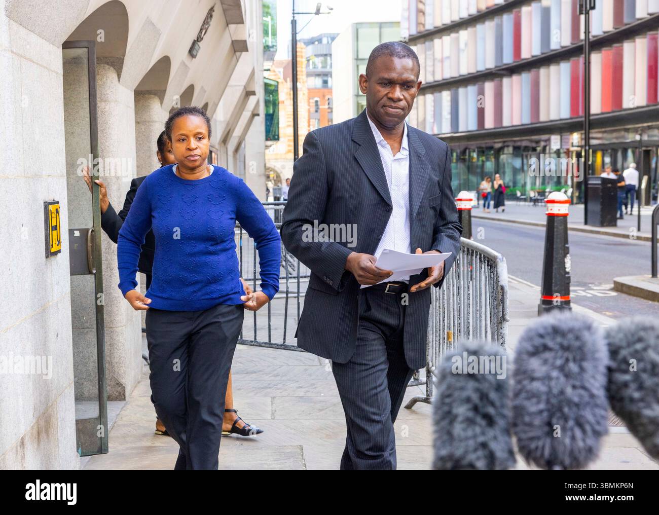 Monzo uk hi-res stock photography and images - Alamy