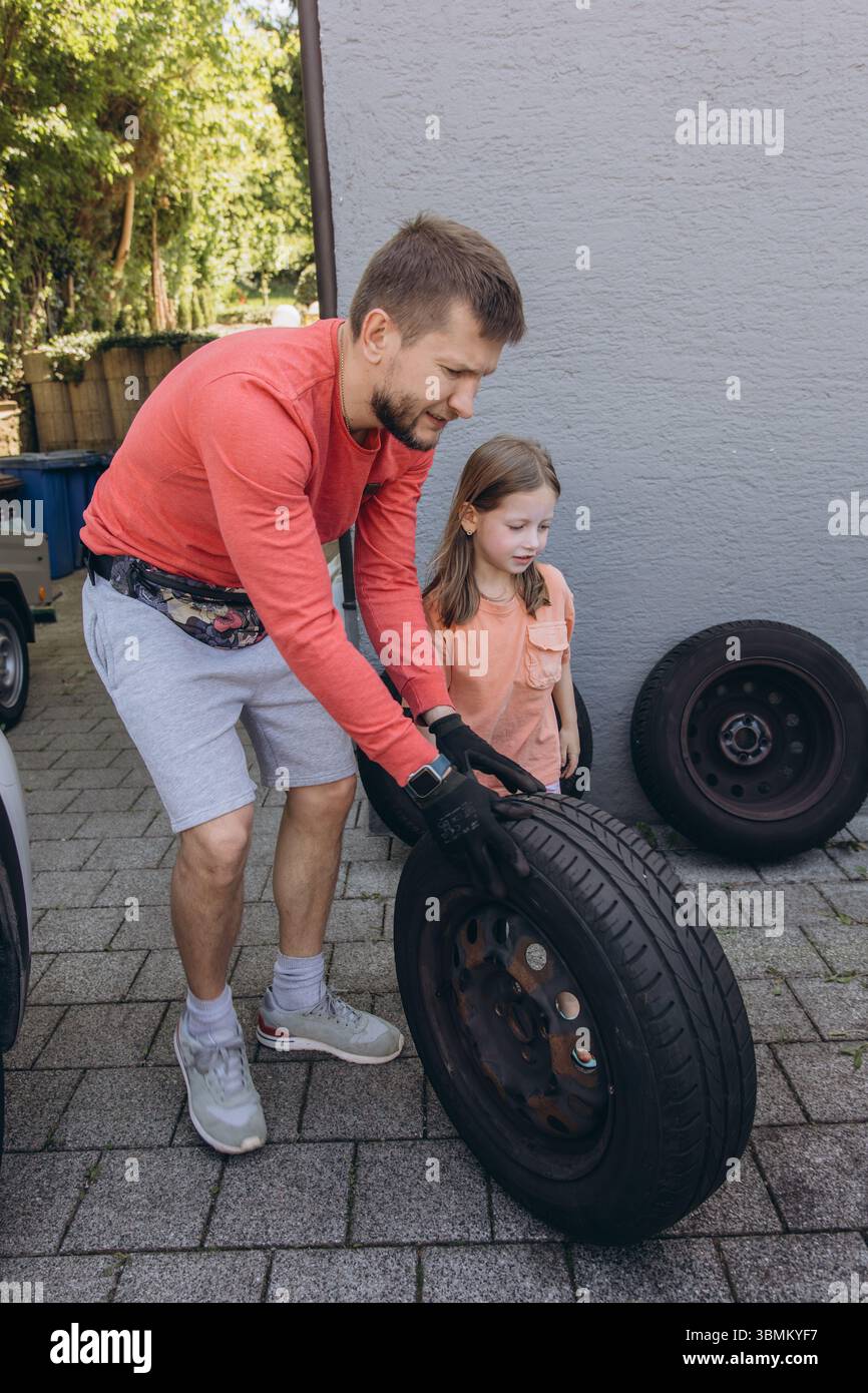 Drivewayrepair hi-res stock photography and images - Alamy