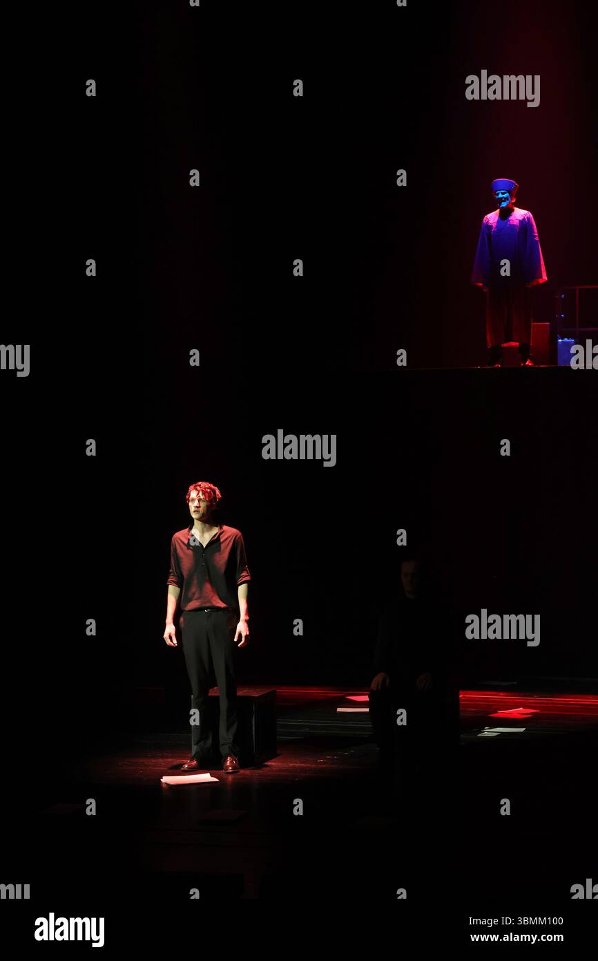 PRODUCTION - 27 June 2025, Bavaria, Füssen: Jonathan Guth (l) as Hans ...