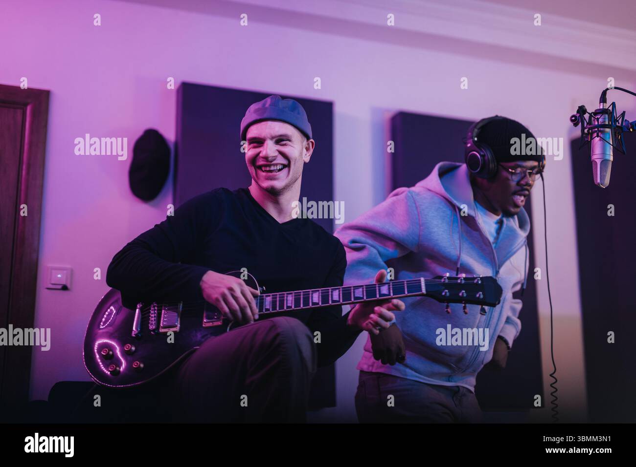 Vibrant recording studio moment hi-res stock photography and images - Alamy