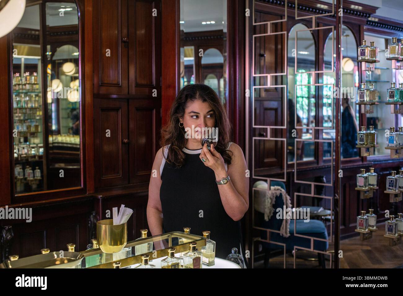 Floris perfumes london hi-res stock photography and images - Alamy