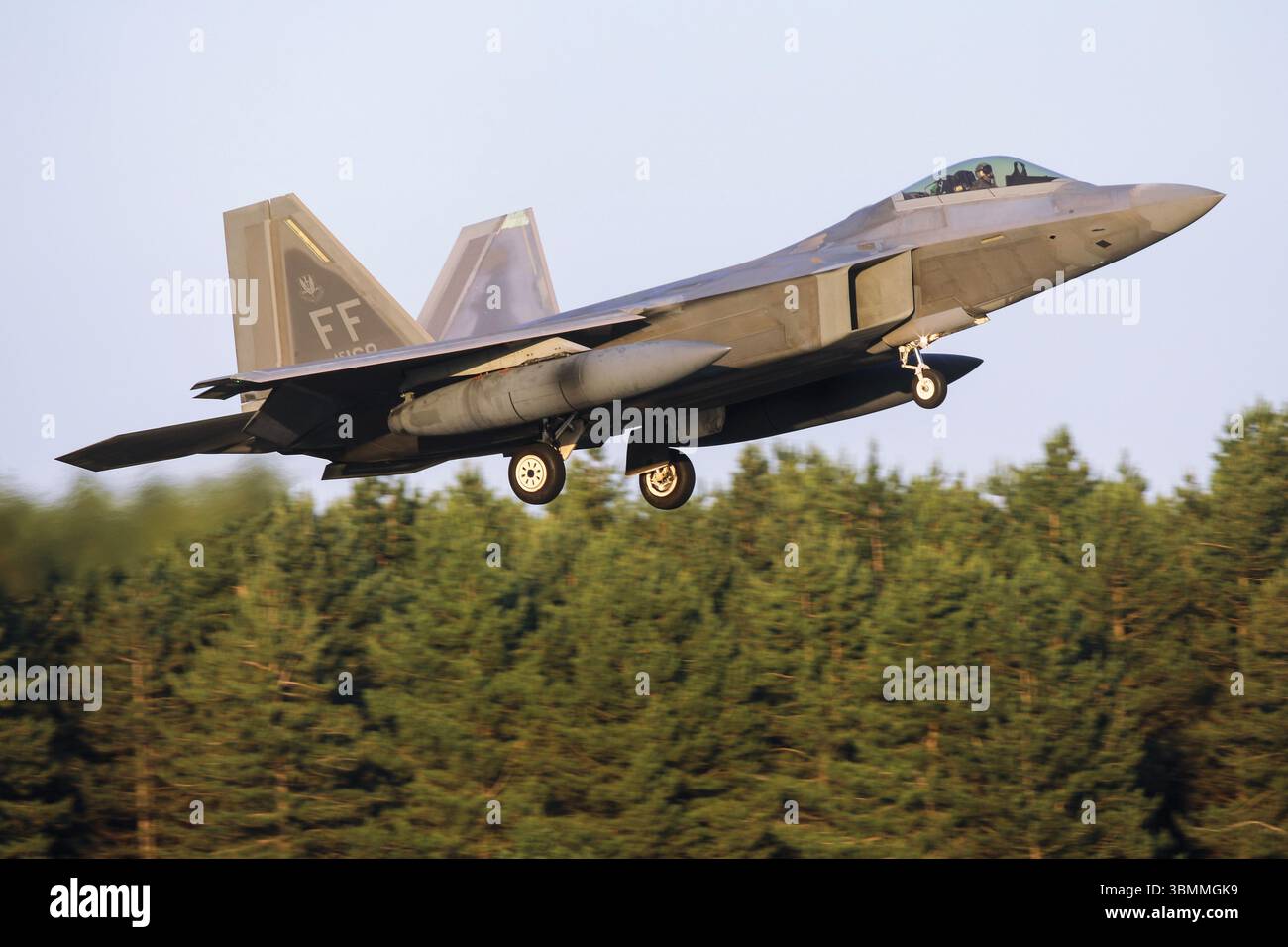 US Air Force Lockheed Martin/Boeing F-22 Raptor Advanced Fighter Jet ...