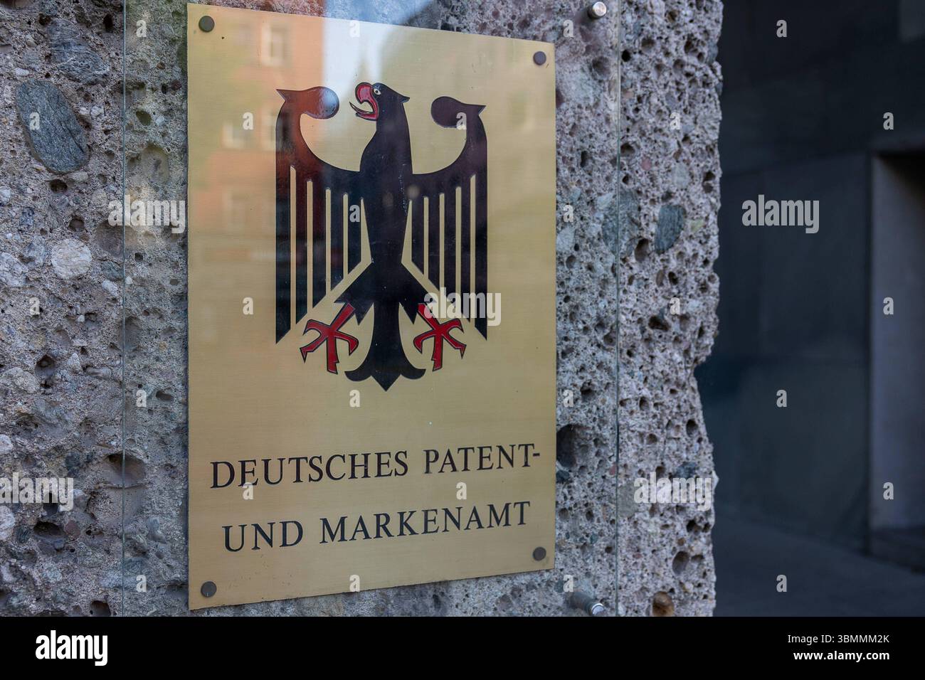 Deutsches Patent- und Markenamt, München, 25.06.2025 Ein offizielles ...