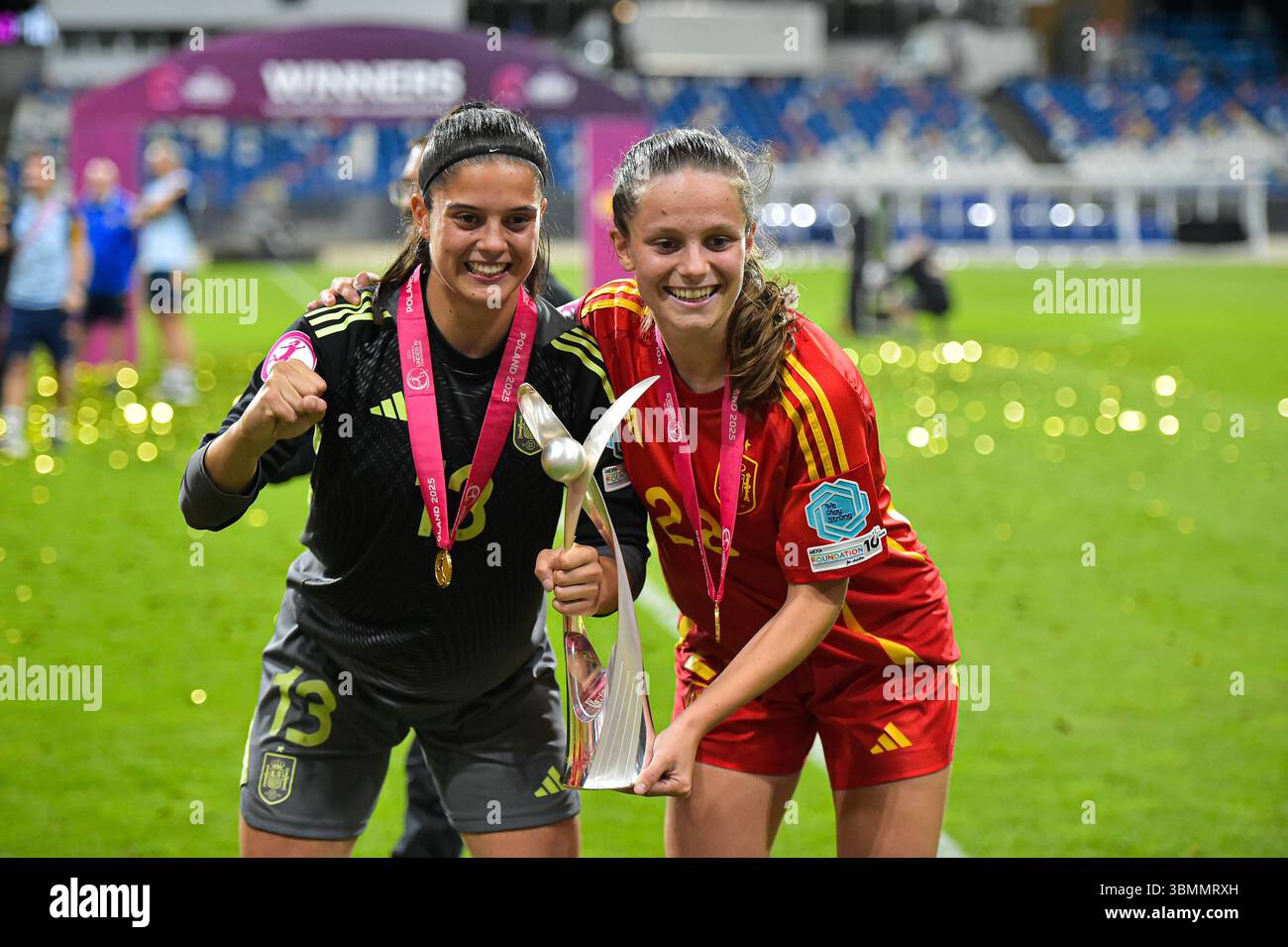Rzeszow, Poland. 27th June, 2025. Spanish team celebrating tournament ...