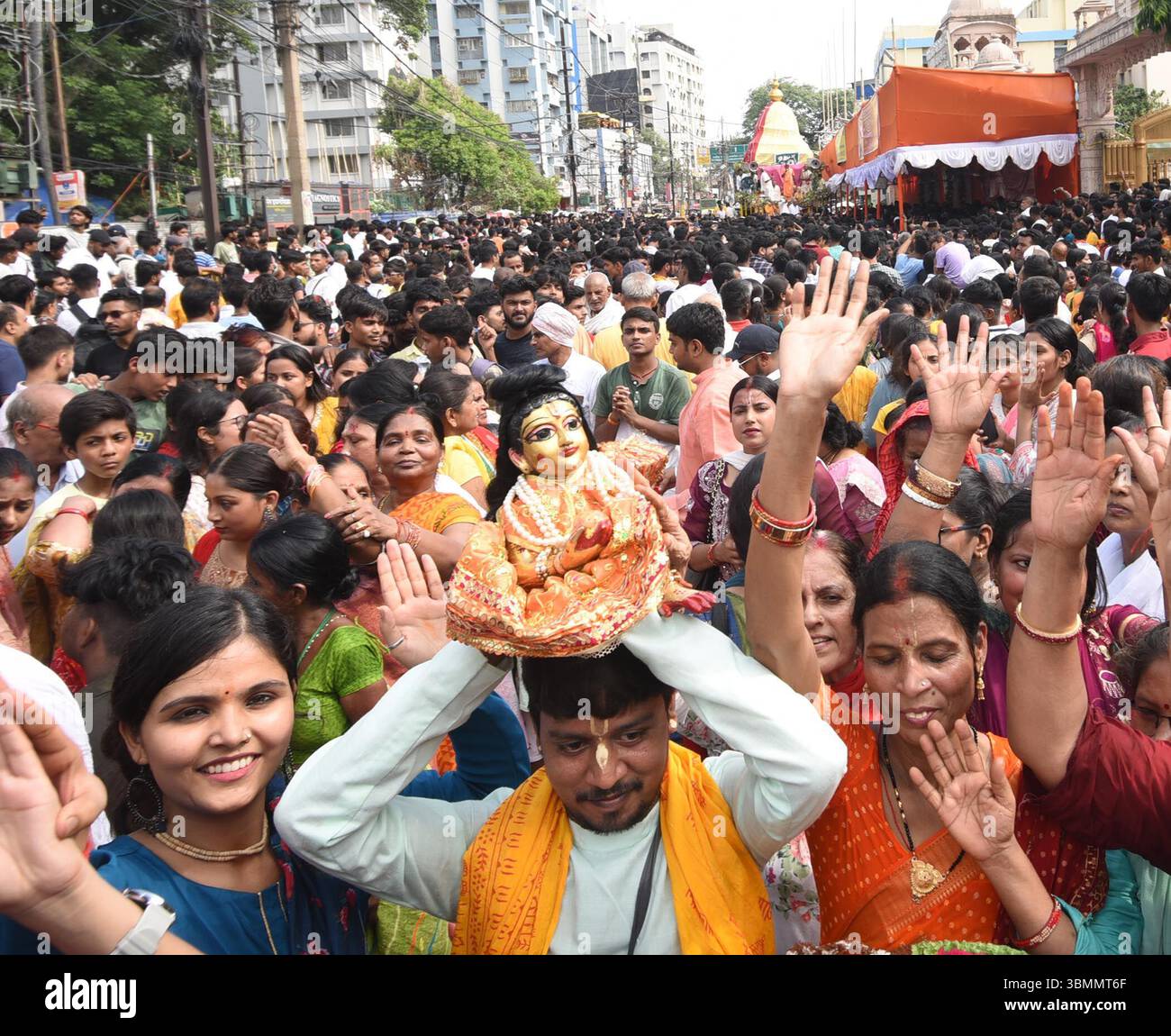 PATNA, INDIA - JUNE 27: Devotees take part in Rath Yatra of lord ...