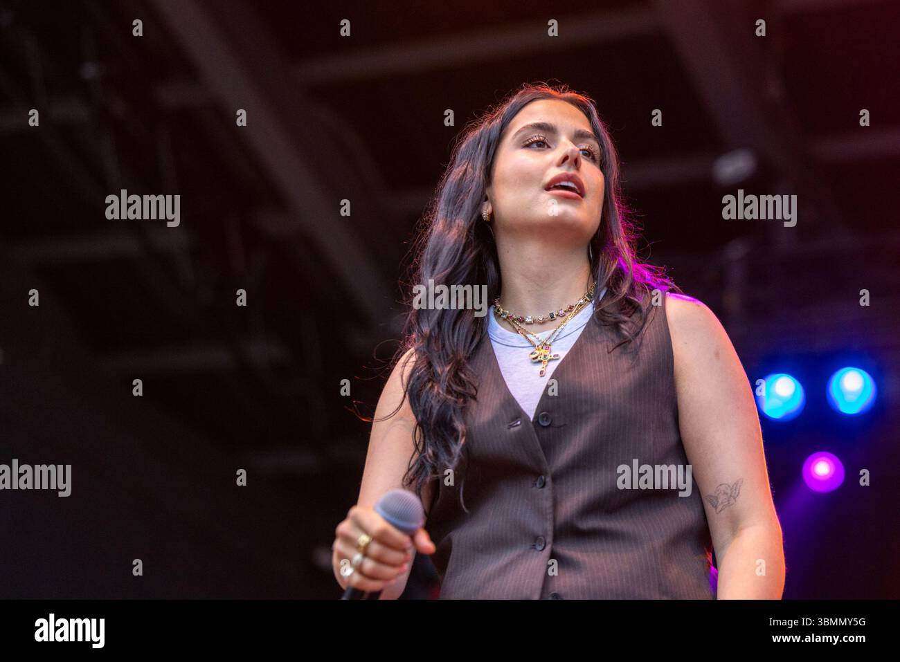 Milwaukee, USA. 26th June, 2025. Singer Sofia Camara during the ...