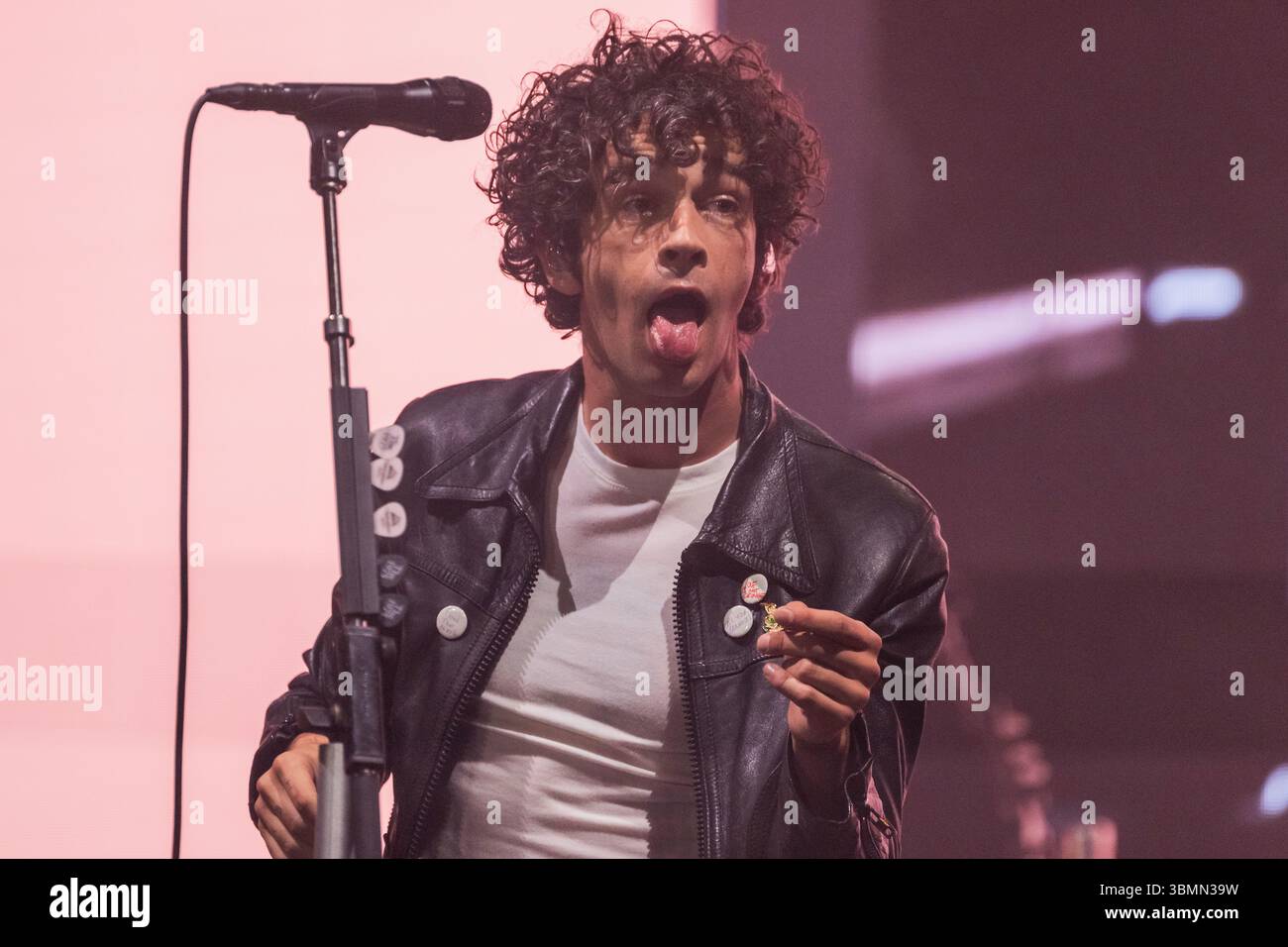 Glastonbury, UK. 27th June, 2025. Matty Healy of The 1975 on the ...