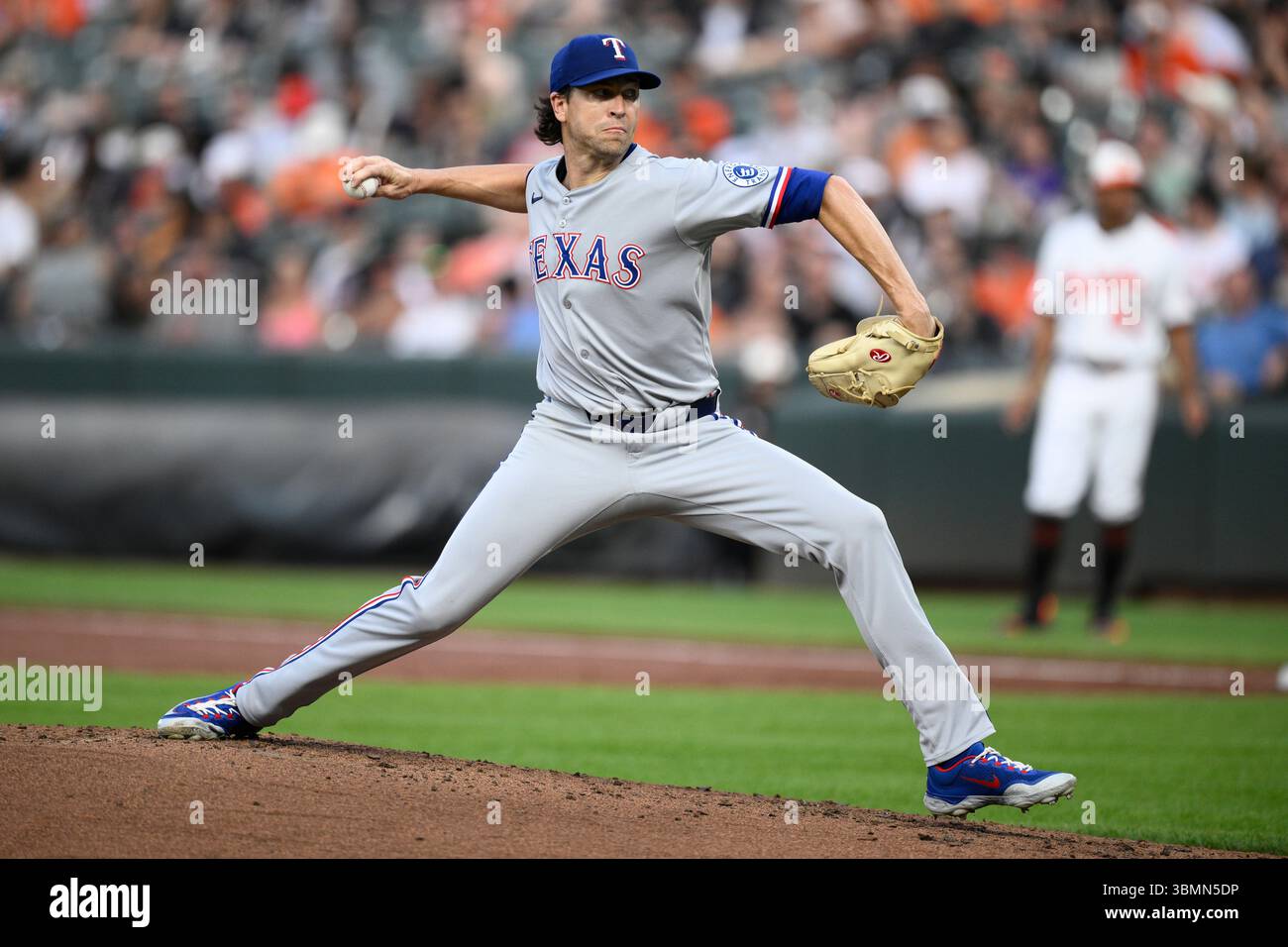 Texas Rangers starting pitcher Jacob deGrom (48) in action during a ...