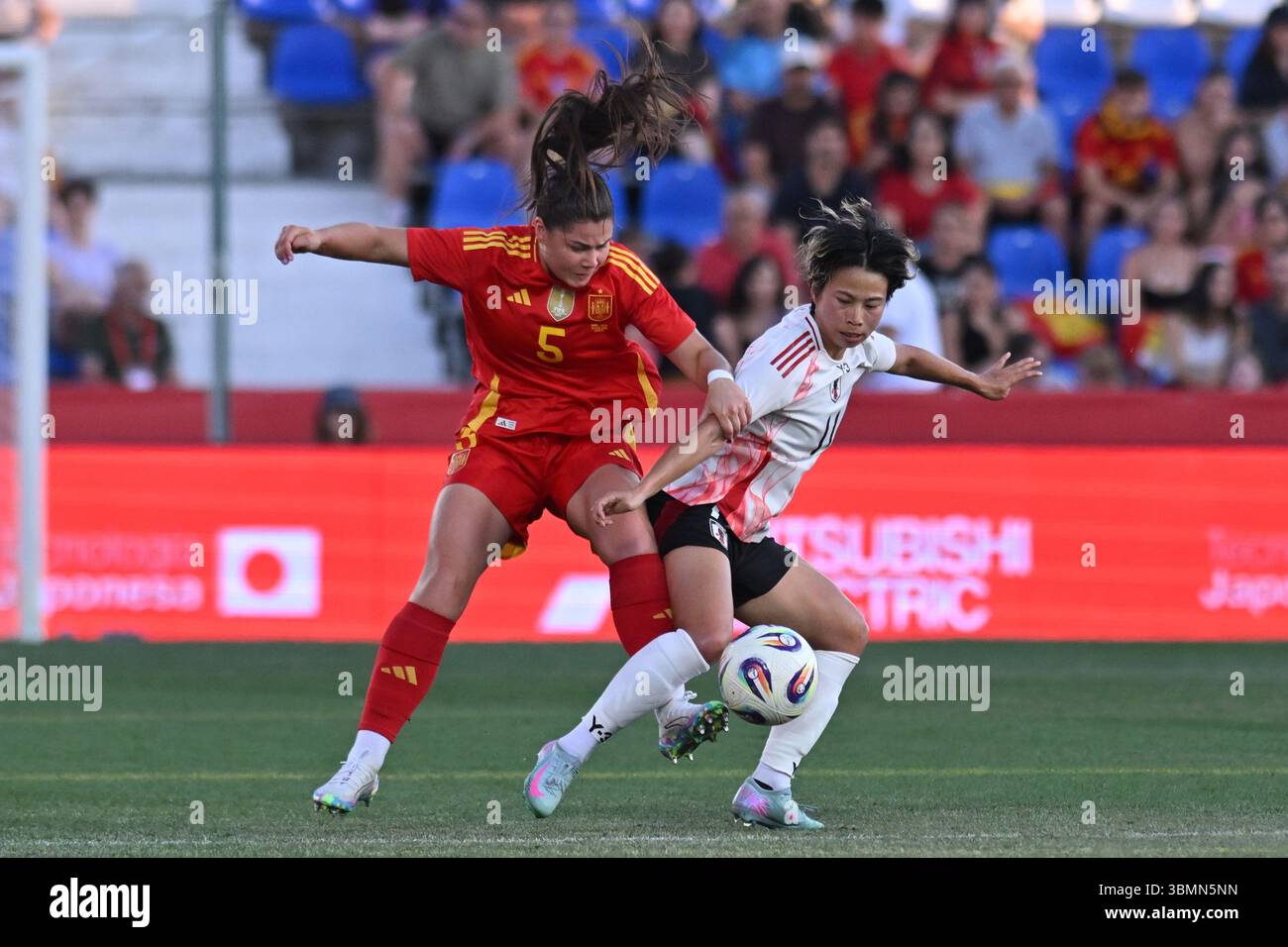 Madrid, Madrid, Spain. 27th June, 2025. MINA TANAKA during the warm-up ...