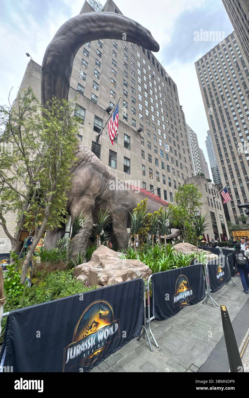 New York, New York, USA. 27th June, 2025. A 5-story Titanosaurus seen ...