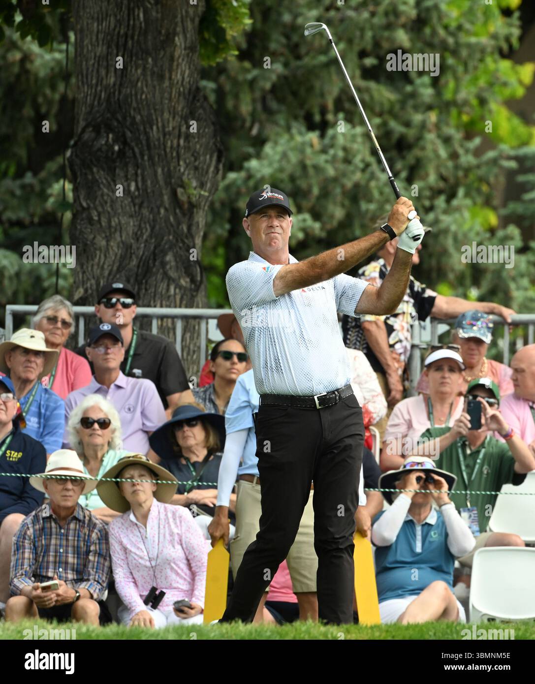 Stewart Cink tees off on fourth hole on the second day of the U.S ...