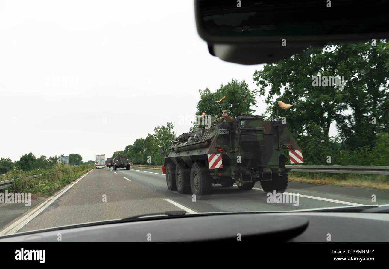 Nato Manöver Grand Crossings 2025 am Niederrhein Im Rahmen der NATO ...