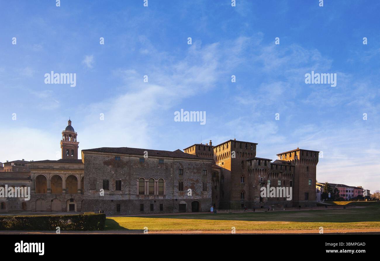 Medieval fortress, Gonzaga Saint George (Giorgio) castle in Italy ...