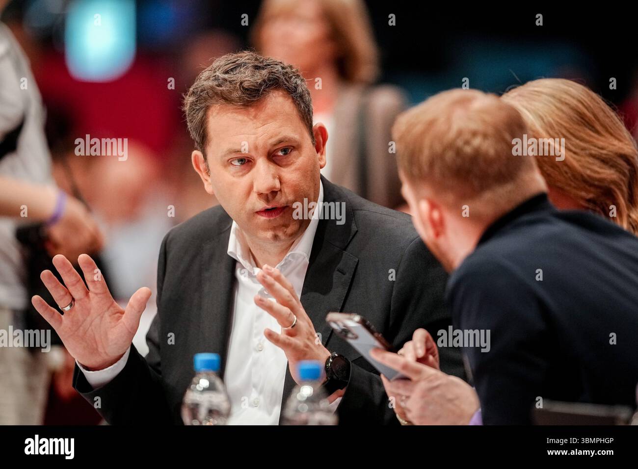 Berlin, Germany. 28th June, 2025. Lars Klingbeil (l, SPD), Federal ...