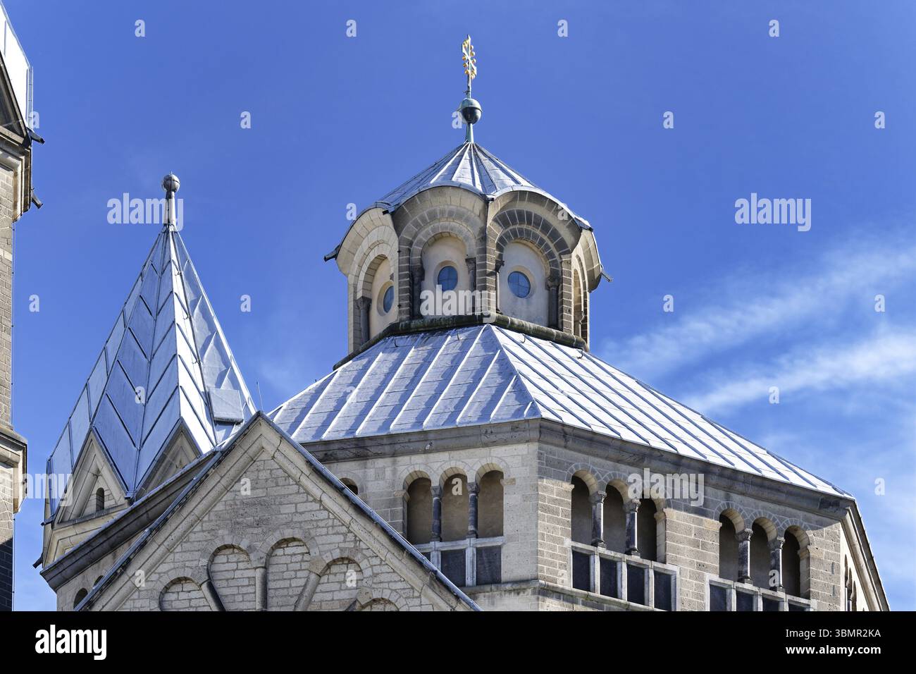 The octagonal crossing tower on the cloverleaf-shaped choir of the ...