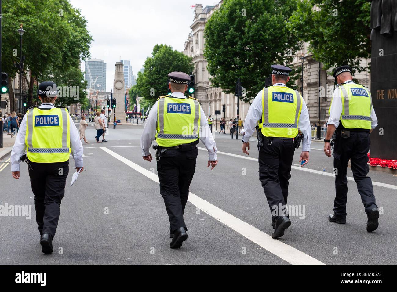 Westminster, London, UK. 28th Jun, 2025. Groups such as Football Lads ...
