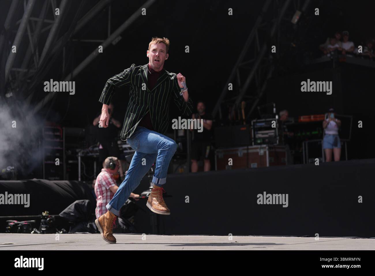 Kaiser Chiefs performing on the Pyramid Stage during the Glastonbury ...