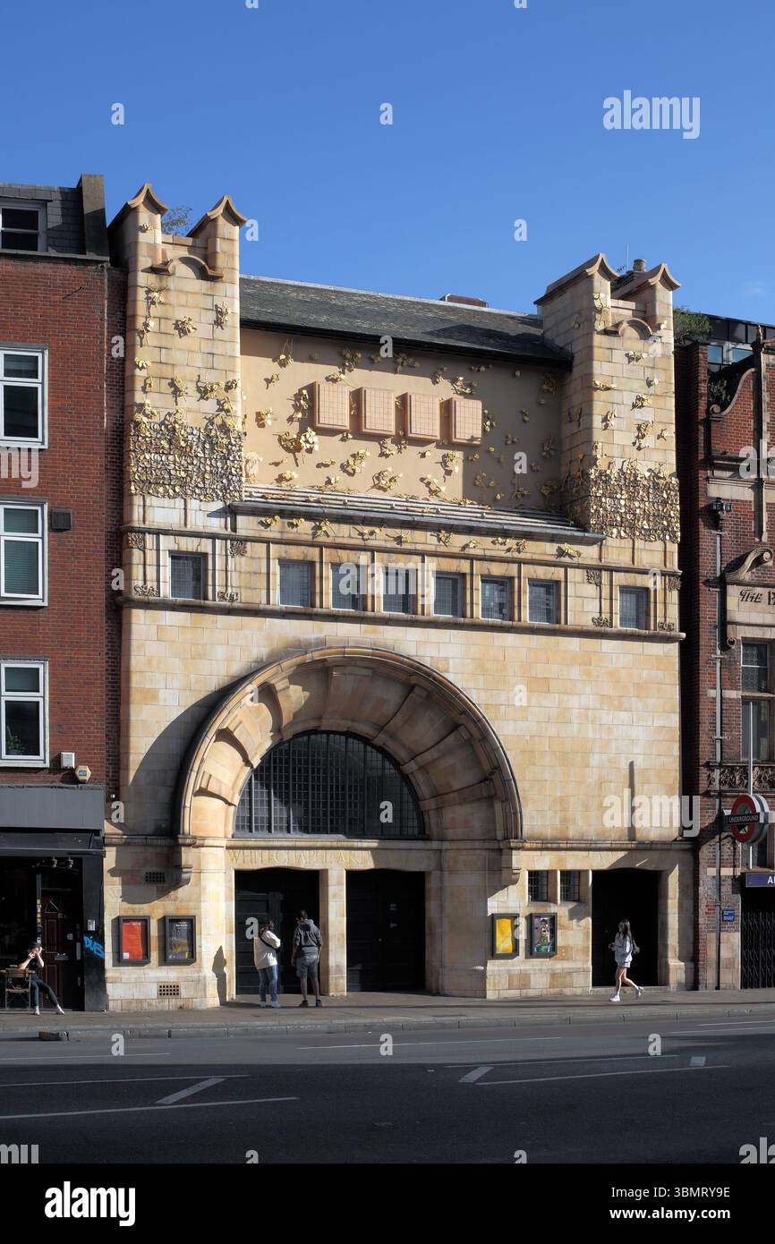 The Whitechapel Gallery, Whitechapel High Street, London Stock Photo ...