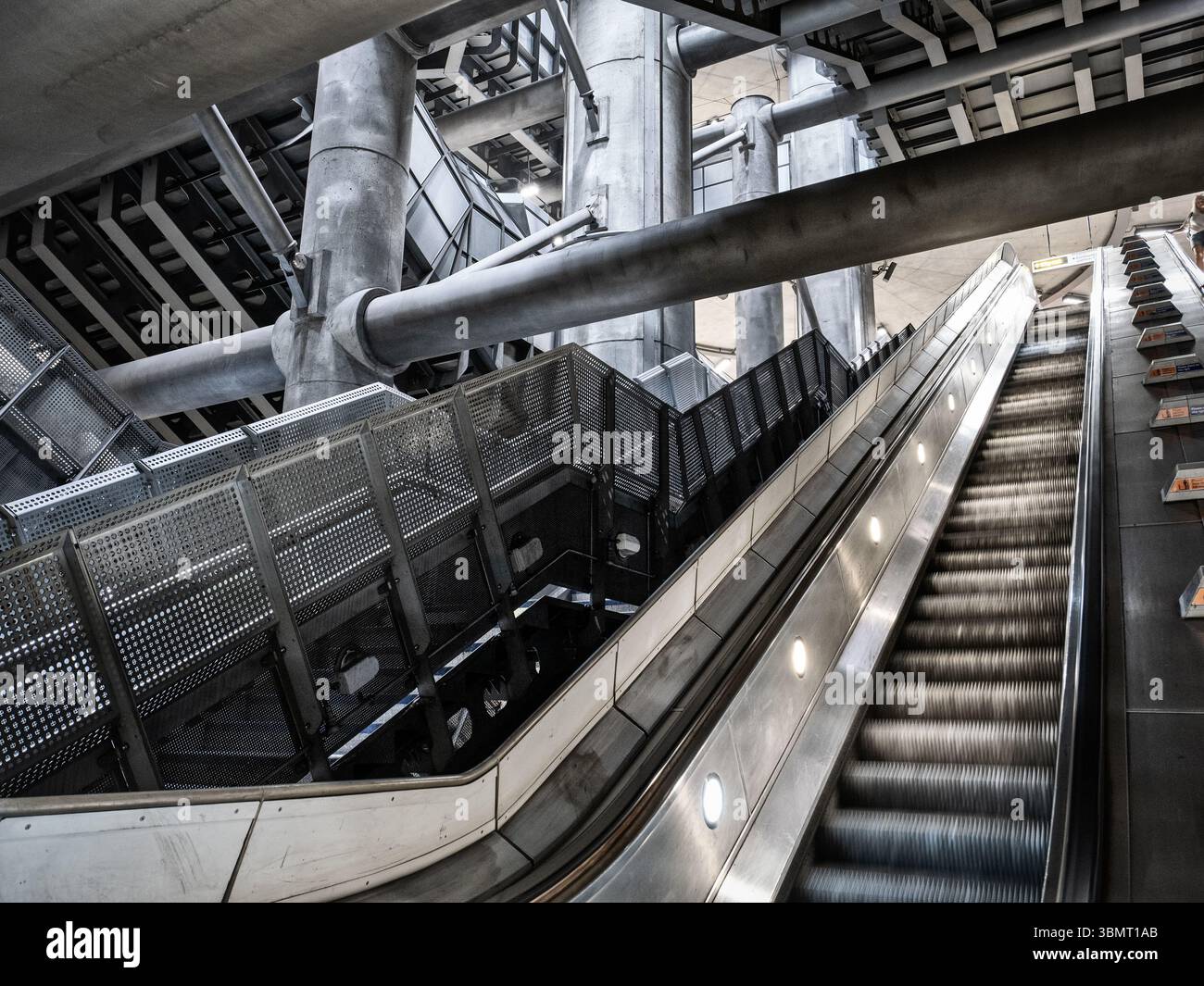 United Kingdom, London.. The stunning brutalist architecture of the ...