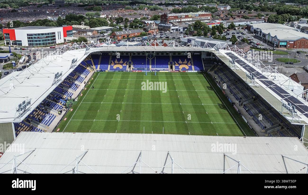An areal view of Halliwell Jones Stadium during the Betfred Super ...